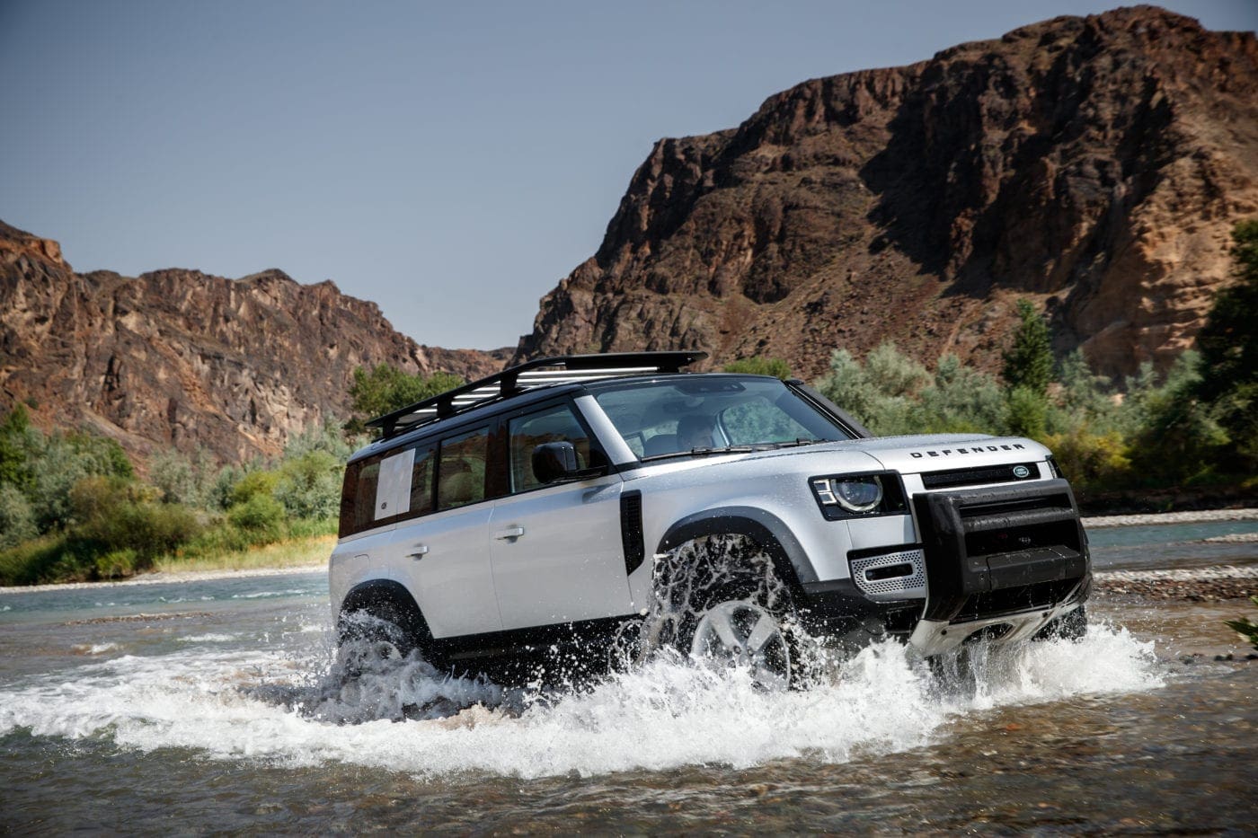 2020 Land Rover Defenders Have Arrived in America – duPont REGISTRY News