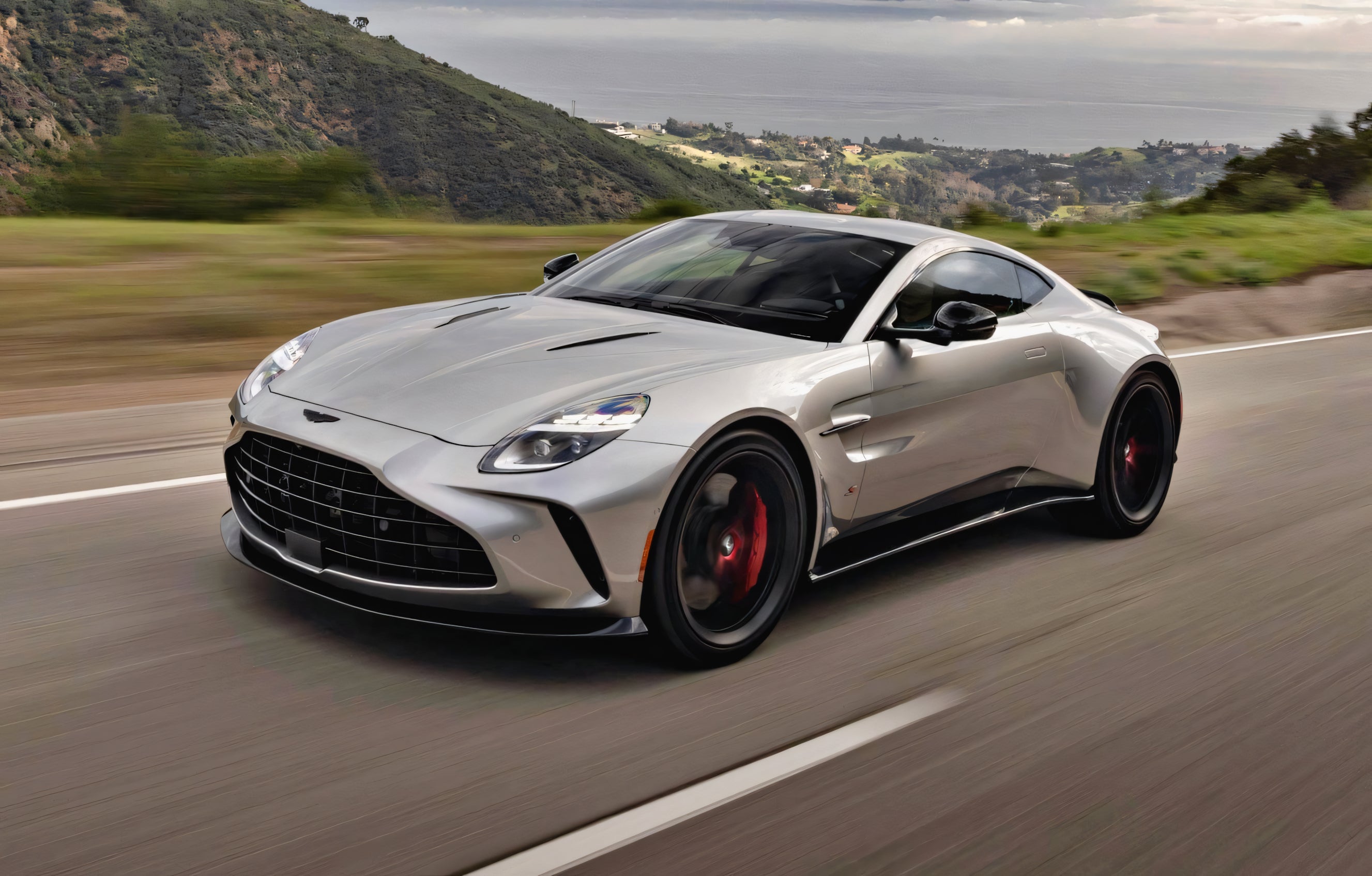 First Drive: 2026 Aston Martin Vantage S – duPont REGISTRY News