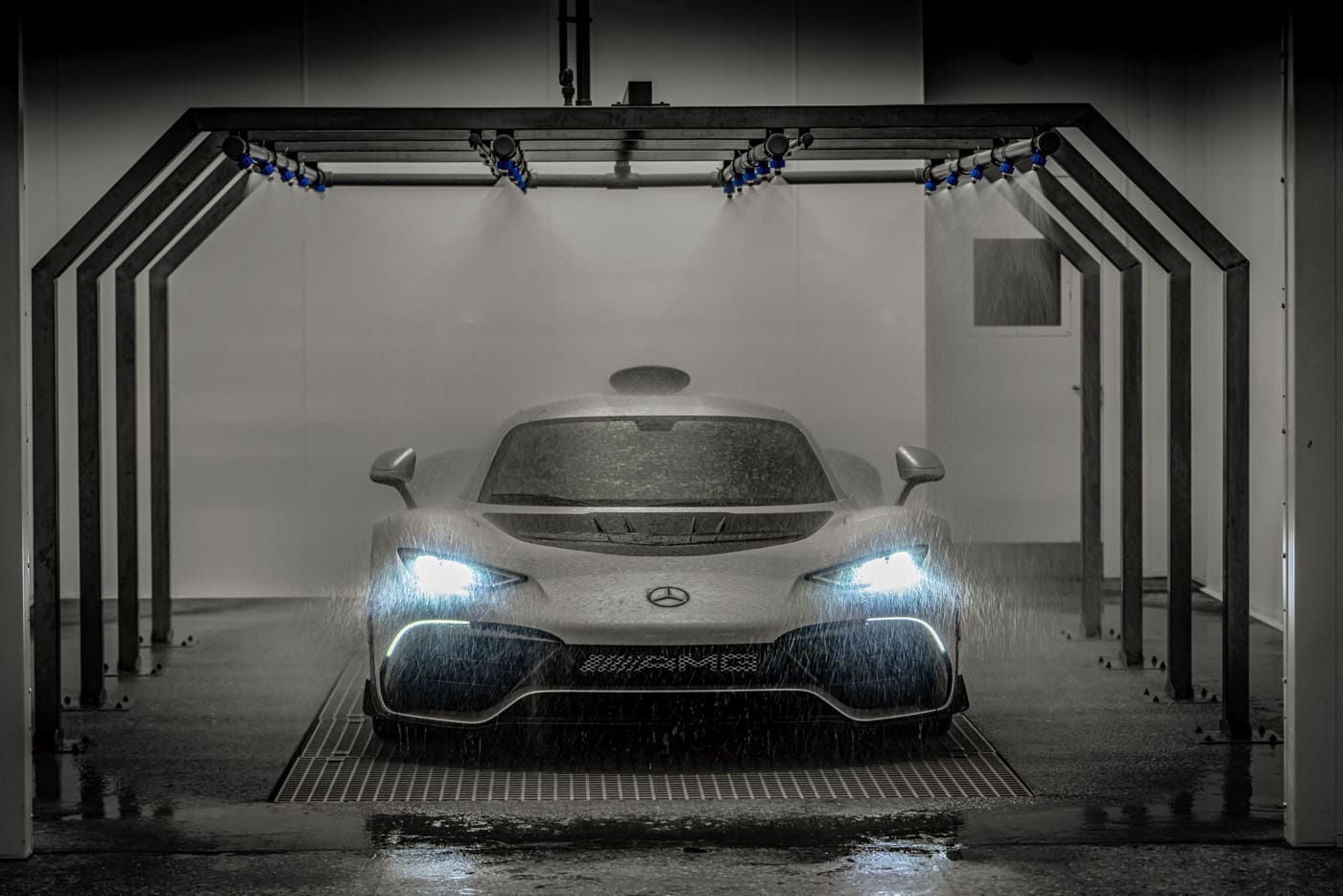 The New 1,049-HP Mercedes-AMG ONE Hypercar Has Officially Started Prod ...