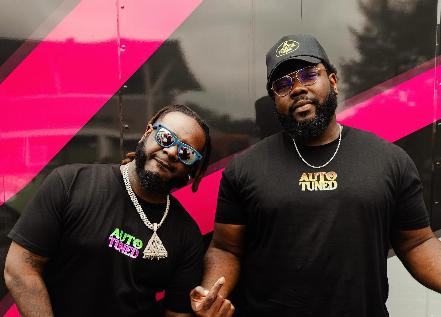 T-Pain Gifted A Bayside Blue Nissan R34 GT-R V-SPEC For His Birthday ...