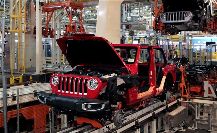 FCA Announces pay cuts for Salaried Employees – duPont REGISTRY Group