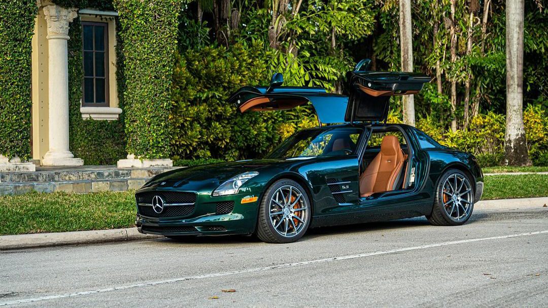 Ryan Friedman Motorcars Shows Off A One-Off Ireland Green Mercedes-Ben ...