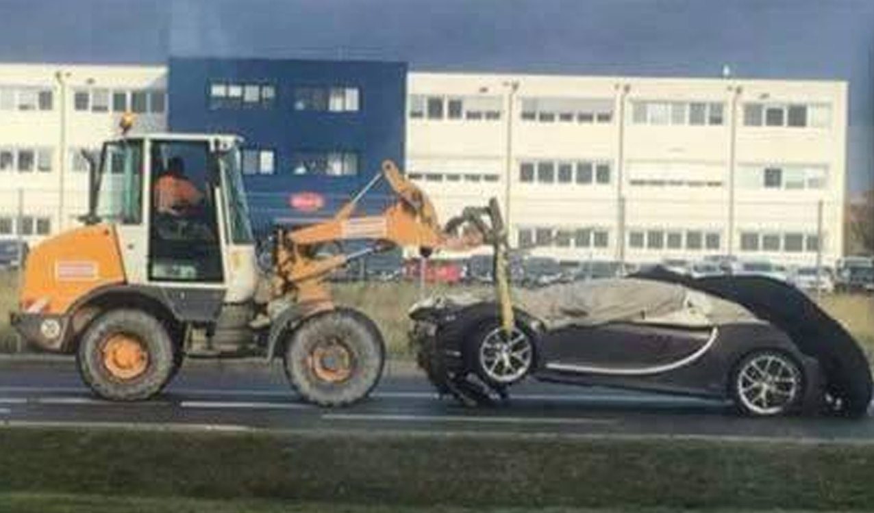 The First Bugatti Chiron Crash Has Happened – duPont REGISTRY News