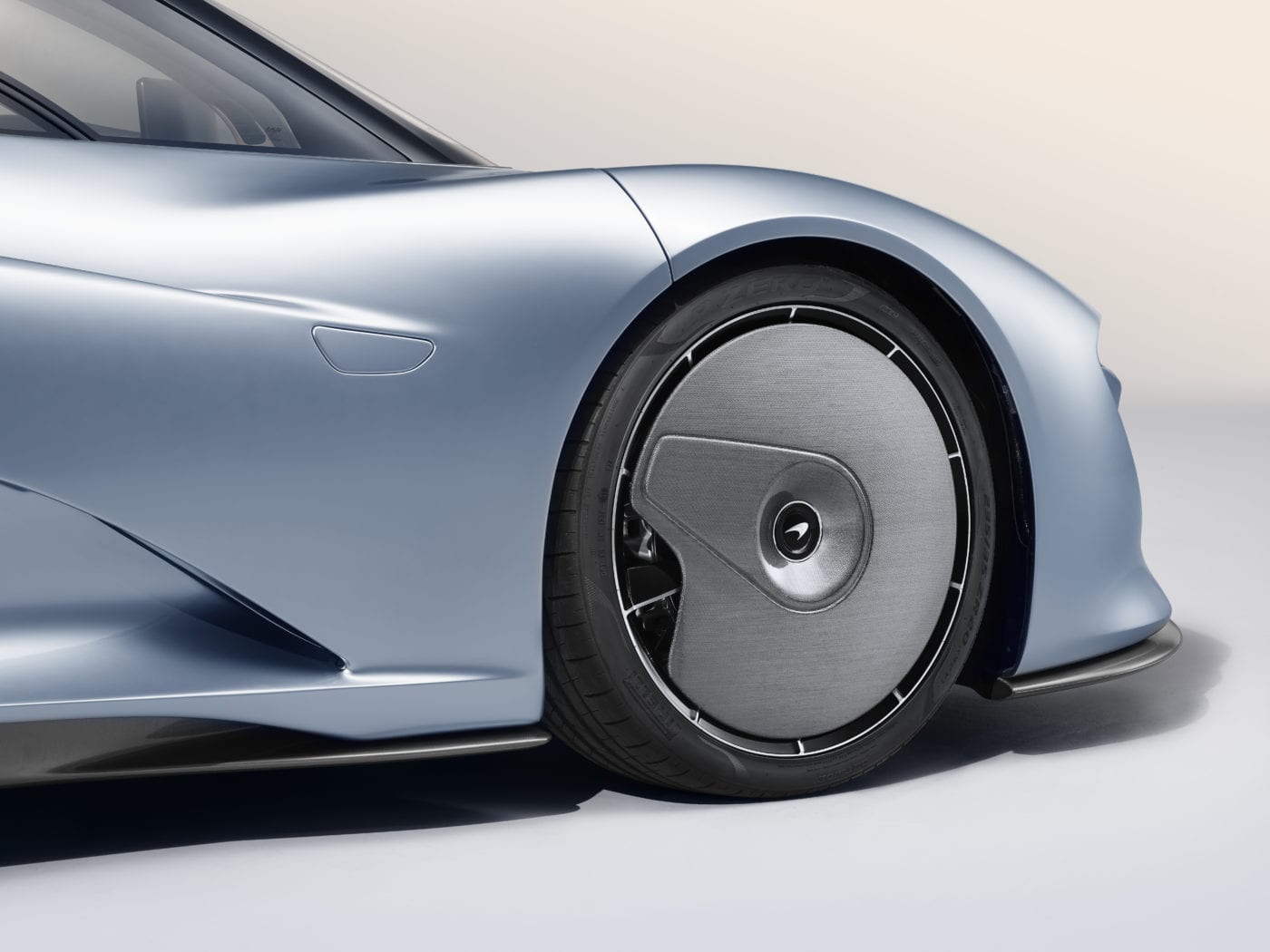McLaren Speedtail Price, Specs, Photos & Review