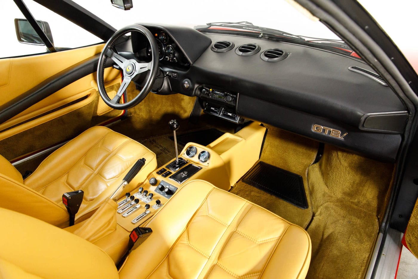 Ferrari 308 Price, Specs, Photos & Review