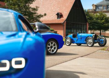 Bugatti's Signature French Racing Blue Color Will Be Updated For The ...