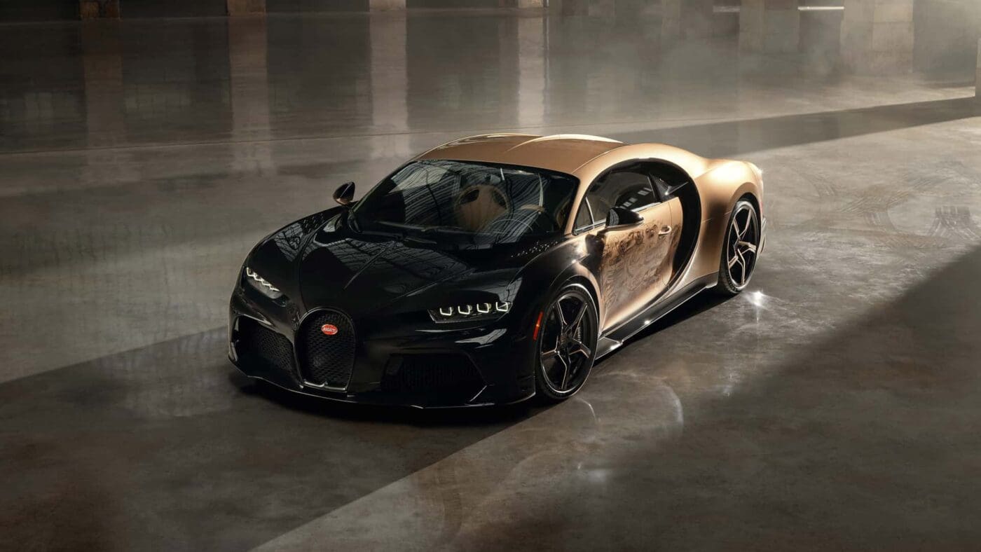 The Bugatti Chiron "Golden Era" Is A One-Off Painted By Hand