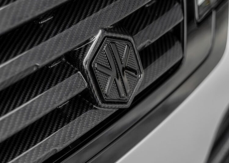 Check Out Kim Kardashian's New $300K Custom Range Rover