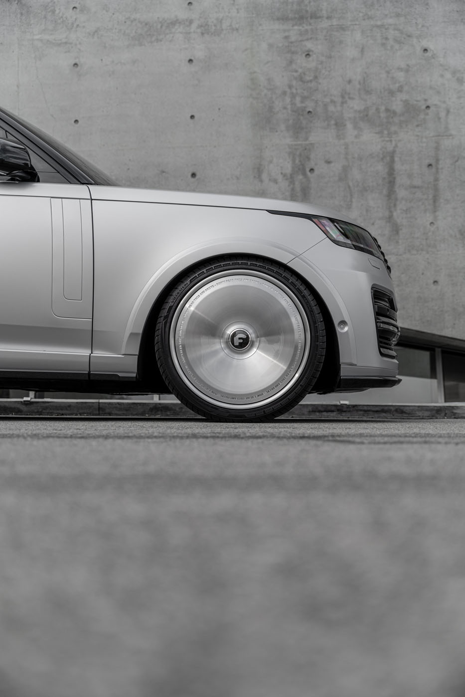 Check Out Kim Kardashian's New $300K Custom Range Rover