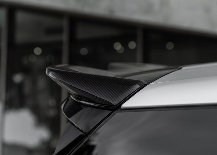 Check Out Kim Kardashian's New $300K Custom Range Rover