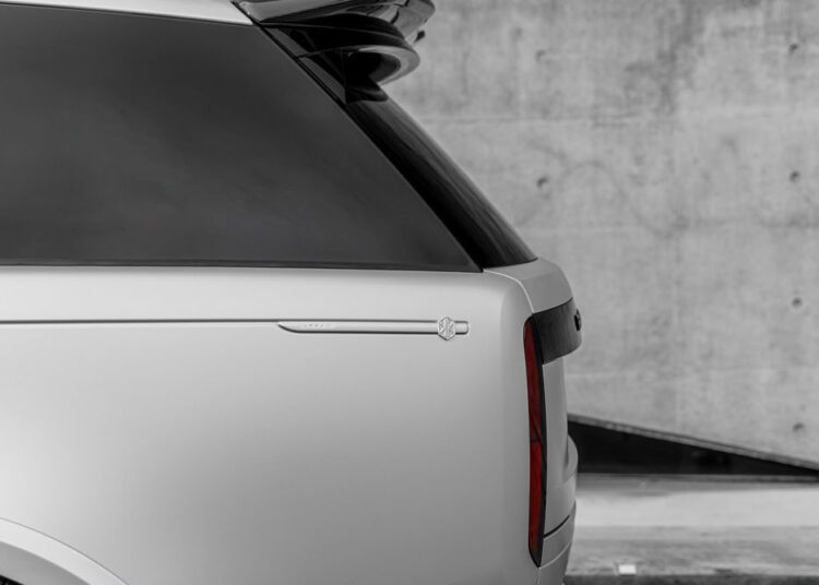 Check Out Kim Kardashian's New $300K Custom Range Rover