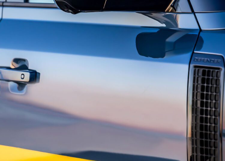 New 1-of-20 Surf-Inspired Land Rover Defender 'Beach Break' Revealed