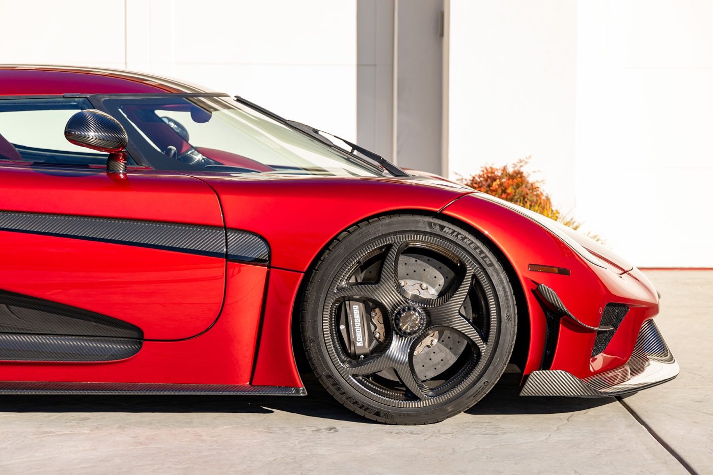 One of the Most Extreme Koenigsegg Regeras Ever Built Hits the Market ...